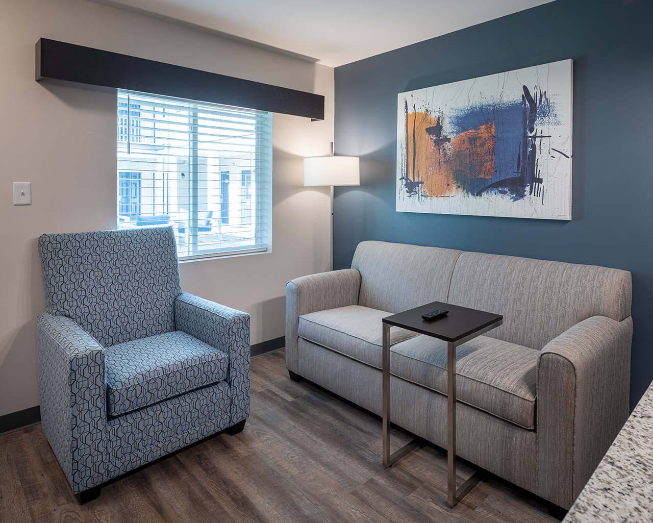 Extended Stay Hotel in Alexandria, VA near Ft. Belvoir - stayAPT Suites